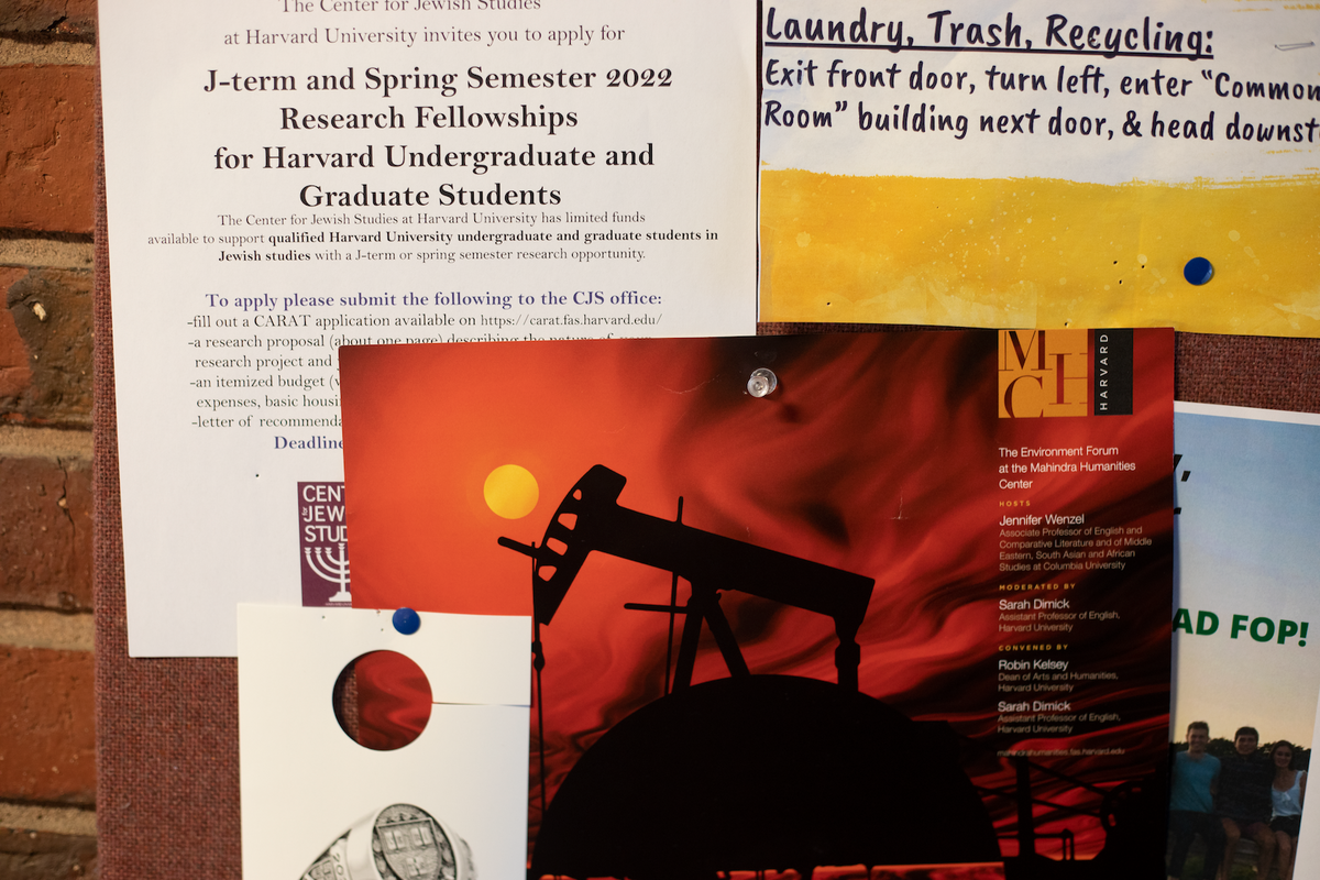 Postering – Harvard Distribution